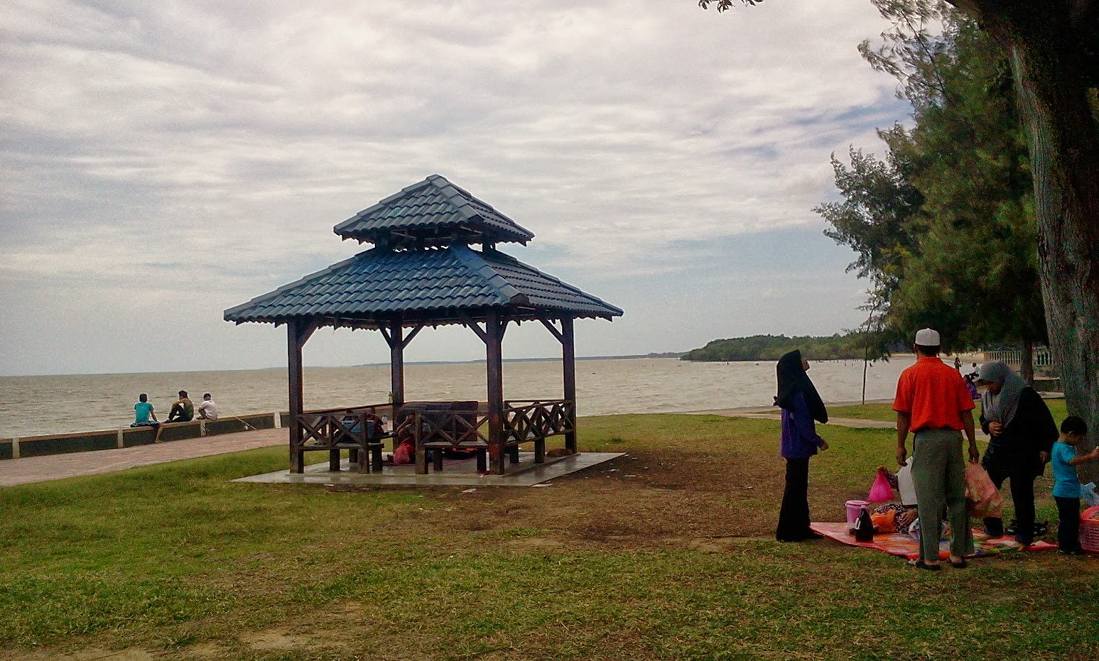 √ PANTAI MORIB: Tarikan, Aktiviti, dan Review