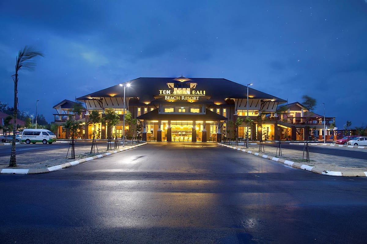 √ TOK AMAN Bali Beach Resort: Review & Harga 2025