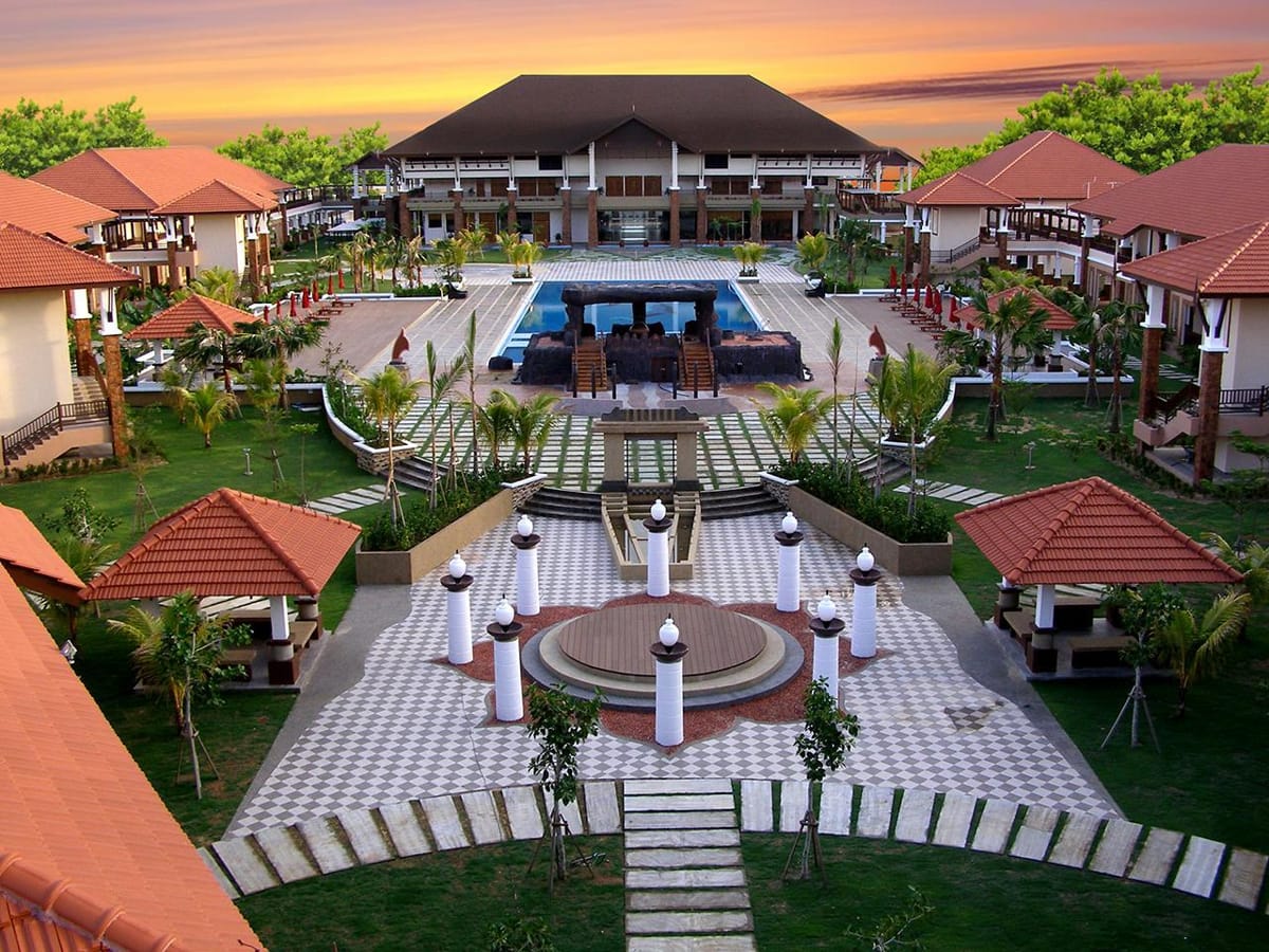 √ TOK AMAN Bali Beach Resort: Review & Harga 2025