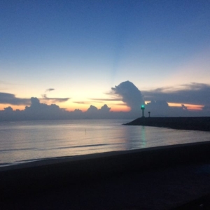 √ PANTAI TOK BALI: Tarikan, Aktiviti, Harga Tiket 2025