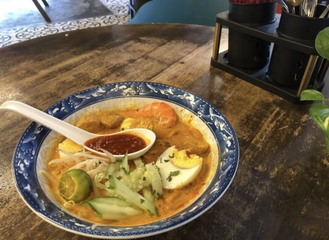 √ 17 Tempat Makan Menarik di Bandaraya Melaka