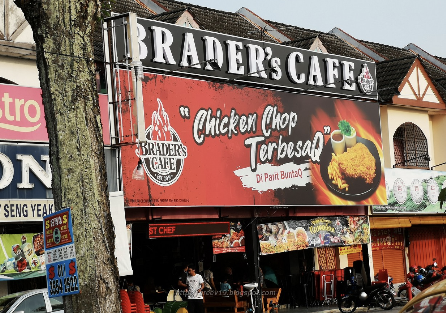 √ 25 Tempat Makan Menarik di Parit Buntar