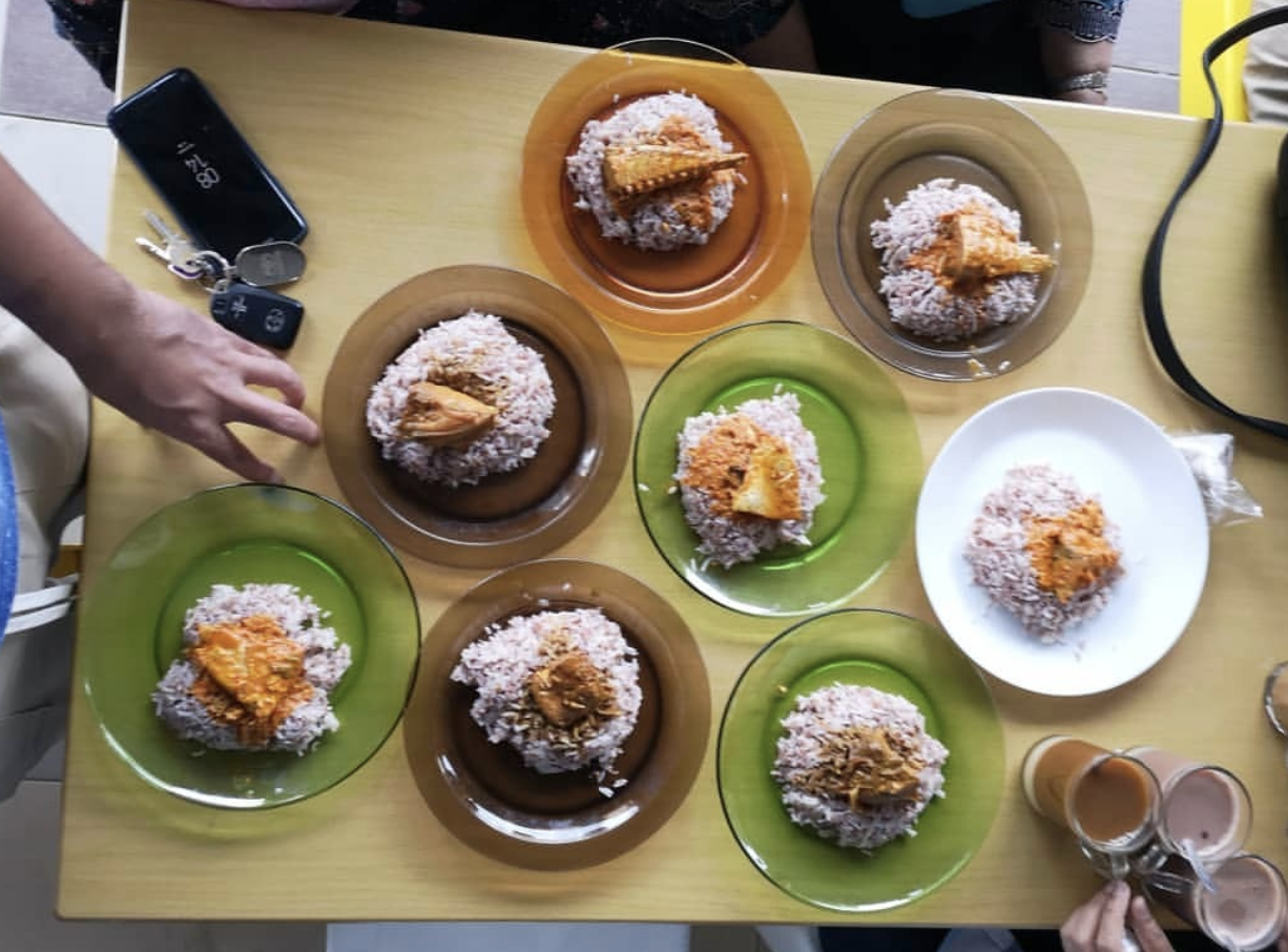 √ 13 Tempat Makan Menarik di Jeli