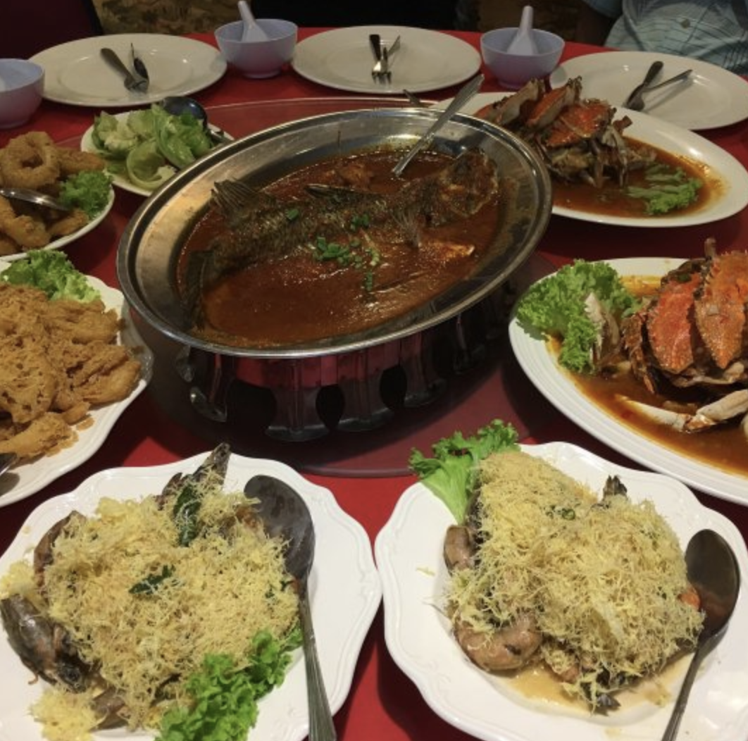 √ 22 Tempat Makan Menarik di Kepala Batas