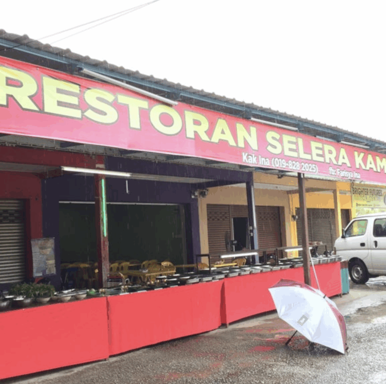 √ 22 Tempat Makan Menarik di Kepala Batas