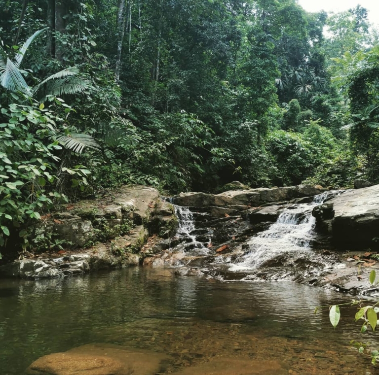 √ AIR TERJUN BATU HAMPAR: Review & Harga Tiket 2025